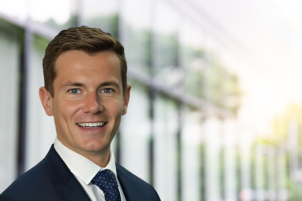 Joseph Lowe joins the Headpoint corporate finance team